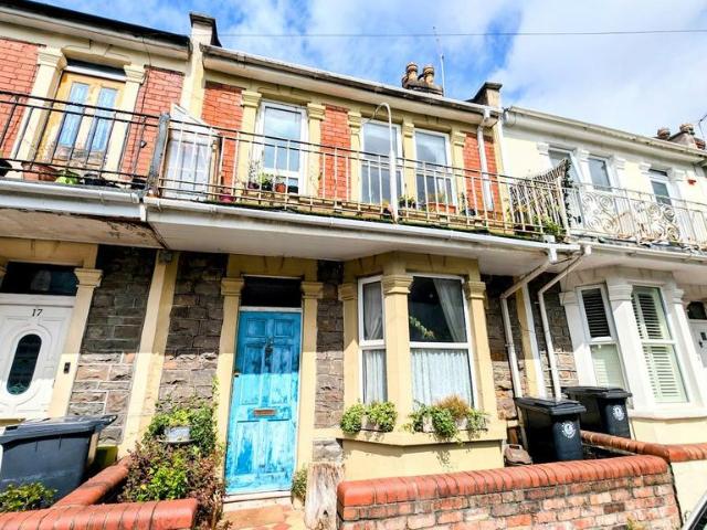2 bedroom house for sale