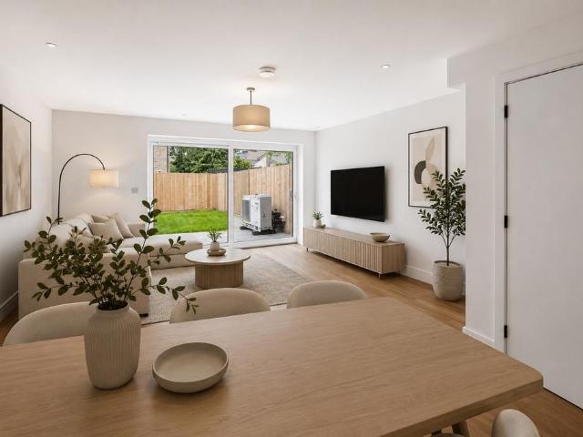2 bedroom house for sale