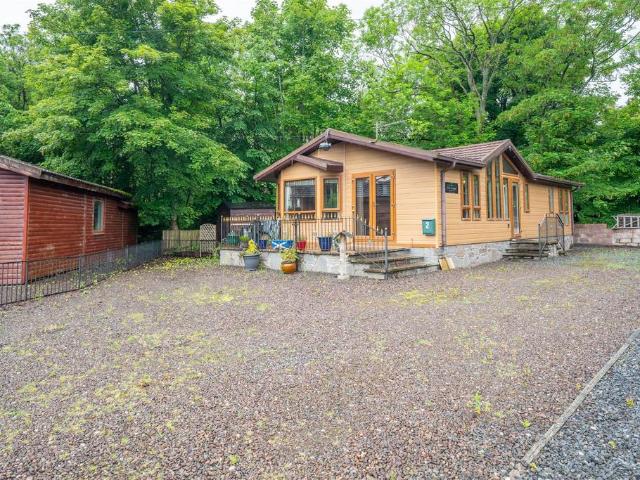 2 bedroom house for sale