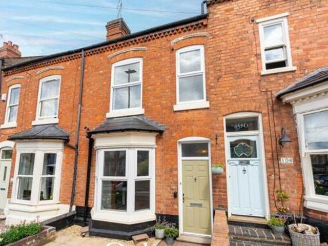 2 Bedroom House For Sale In Cotteridge, Birmingham