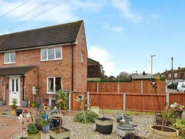 2 Bedroom House For Sale In Chelmsford, Essex