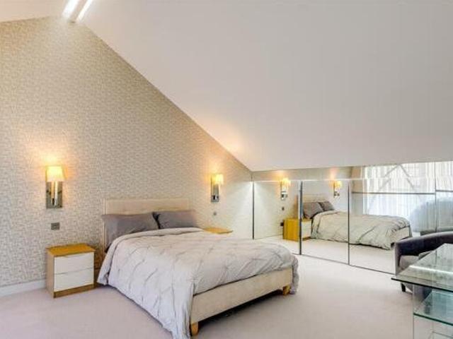 2 Bedroom House For Sale In Chelsea