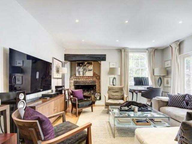 2 Bedroom House For Sale In Chelsea, London