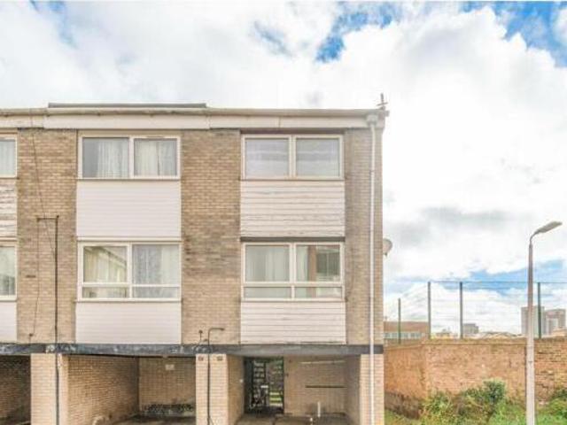 2 Bedroom House For Sale In Croydon