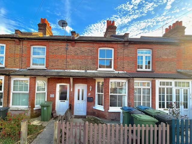 2 bedroom house for sale in Acme Road, Watford, WD24