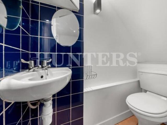 2 bedroom house for sale in Baronet Grove, London, N17
