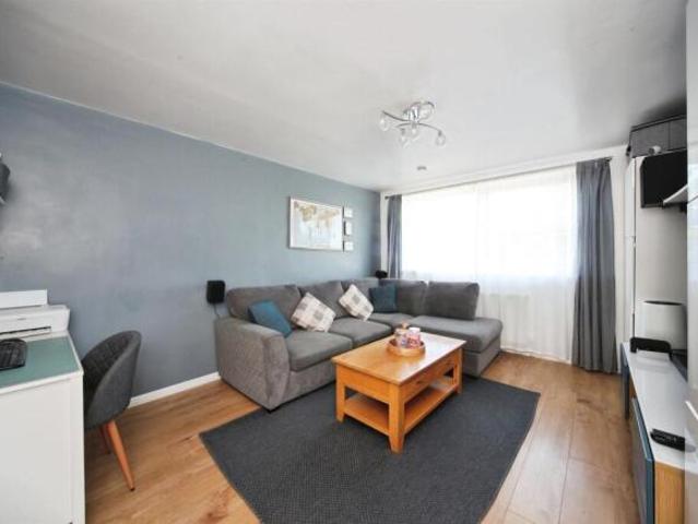 2 bedroom house for sale in Brendon Avenue, Luton, LU2