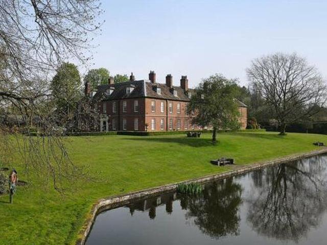 2 Bedroom House For Sale In Gawsworth