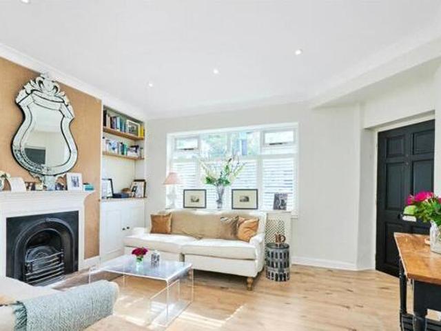 2 Bedroom House For Sale In Fulham, London