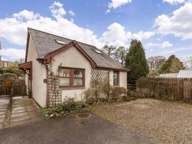 2 bedroom house for sale in Kellas Court Aberfeldy PH15