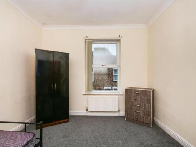 2 bedroom terraced house for sale in Kitchener Street, York, YO31