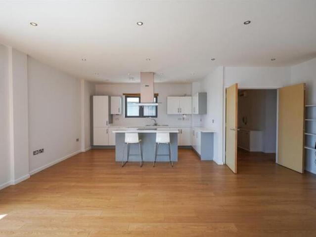 2 bedroom house for sale in Kings Road, Swansea, SA1
