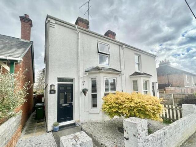 2 Bedroom House For Sale In Owlsmoor