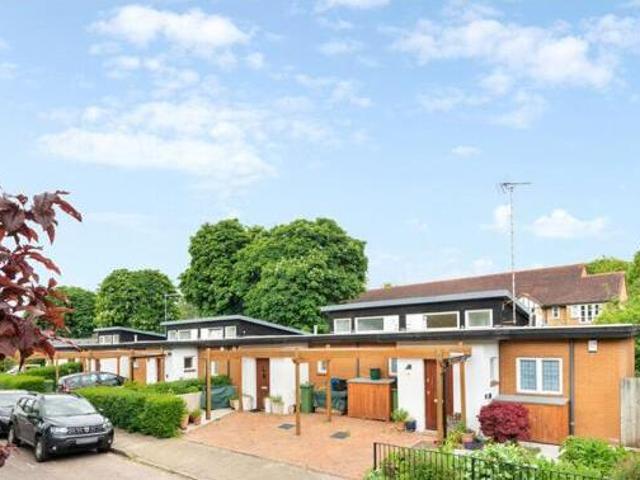2 Bedroom House For Sale In London