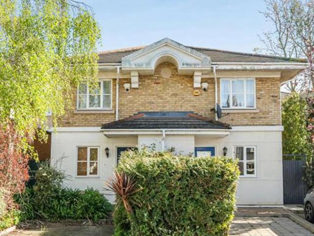 2 Bedroom House For Sale In London