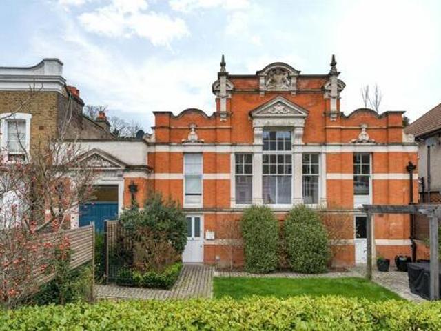 2 Bedroom House For Sale In London
