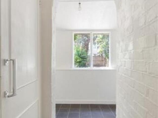 2 bedroom house for sale in Lansdowne Road, Walthamstow, E17