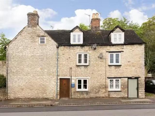 2 bedroom house for sale in Manor Road, Woodstock, OX20