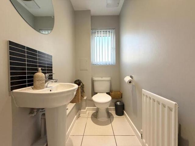 2 bedroom house for sale in Someries Hill, Stopsley, Luton, Bedfordshire, LU2 9DL, LU2