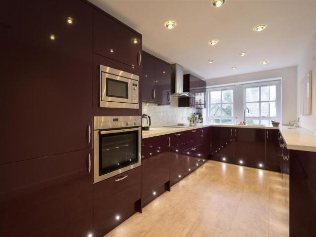 2 bedroom house for sale in Park Avenue, Edinburgh, EH15