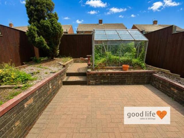 2 bedroom house for sale in Ravenswood Road, Redhouse, Sunderland, SR5