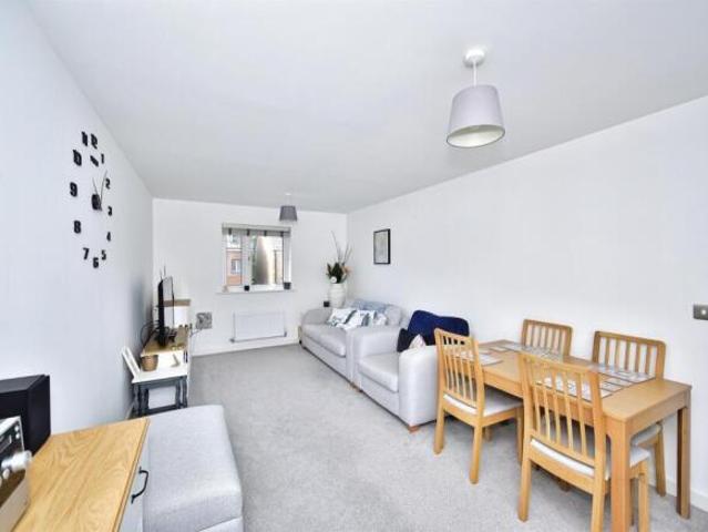 2 bedroom house for sale in Whatman Drive, Maidstone, ME14