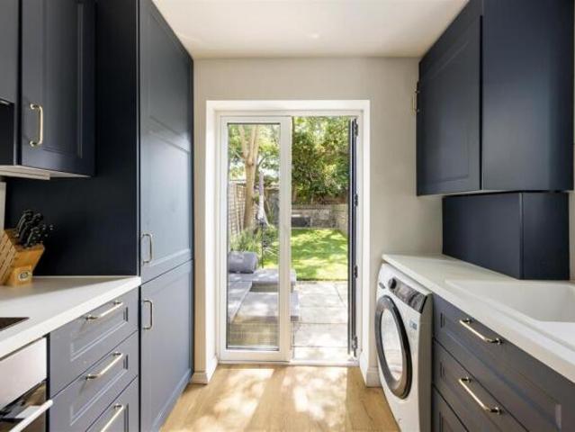 2 bedroom house for sale in Windsor Road, Forest Gate, E7