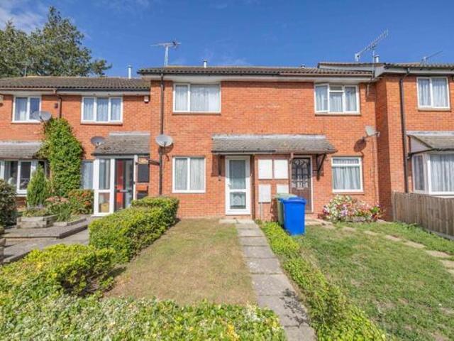 2 Bedroom House Faversham Kent 99092654