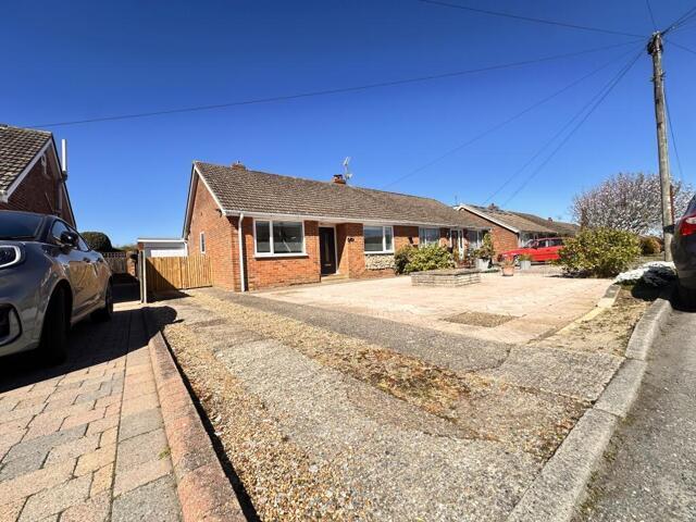 2 Bedroom House Faversham Kent LS101677505