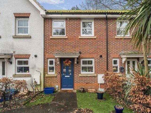 2 Bedroom House Farnborough Hampshire 100456768