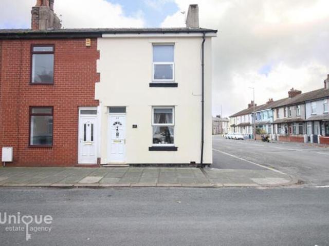 2 Bedroom House Fleetwood Lancashire LS100733980