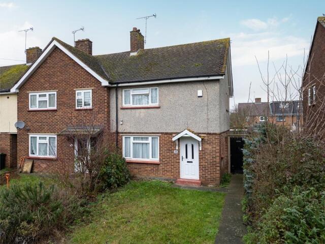 2 Bedroom House Kent Kent LS101119361