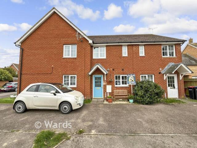 2 Bedroom House Kent Kent LS101892350