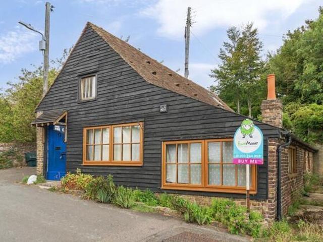 2 Bedroom House Kent Kent 100953710