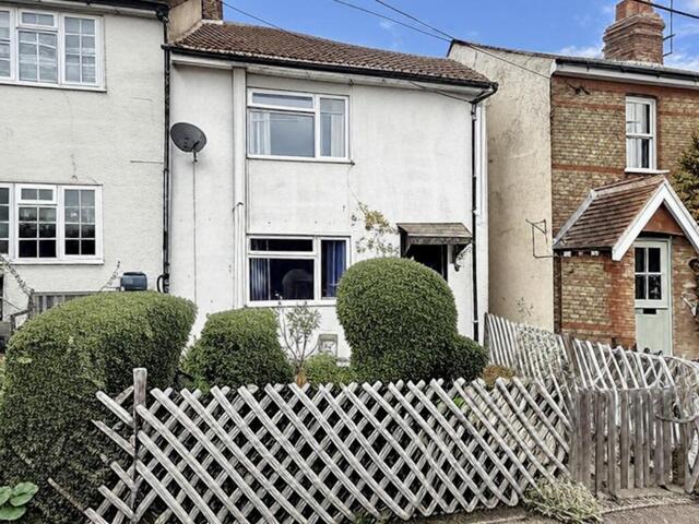 2 Bedroom House Kent Medway 98503695
