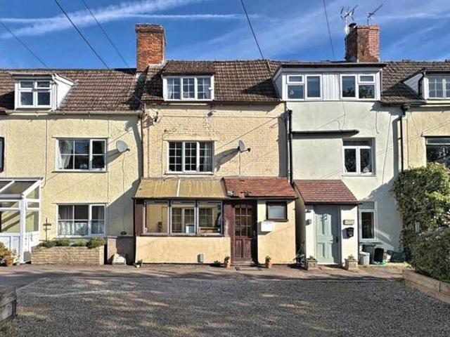 2 Bedroom House Kingswood Gloucestershire 100786699