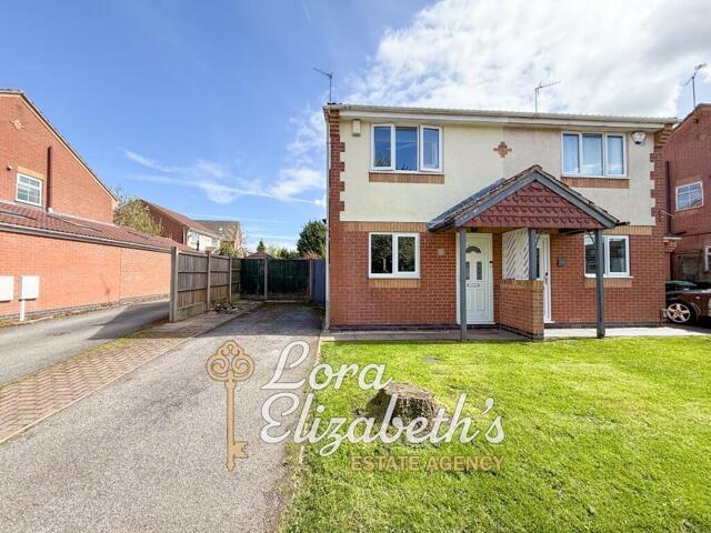 2 Bedroom House Kirkby In Ashfield Nottinghamshire 101931505