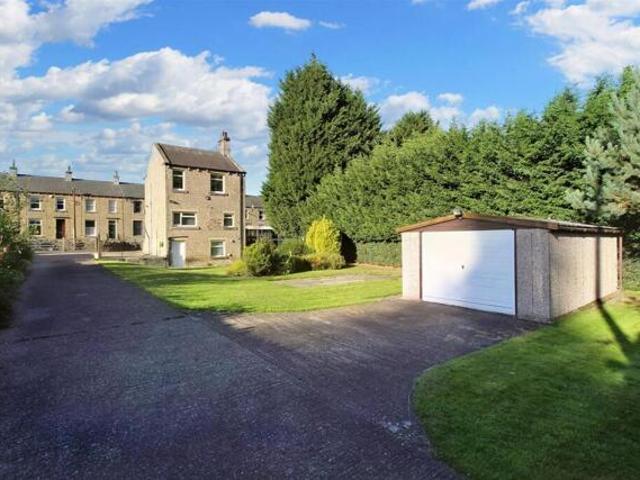 2 Bedroom House Kirklees Kirklees 99523365