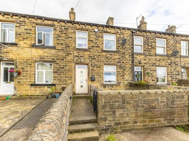 2 Bedroom House Holmfirth Kirklees 101892142