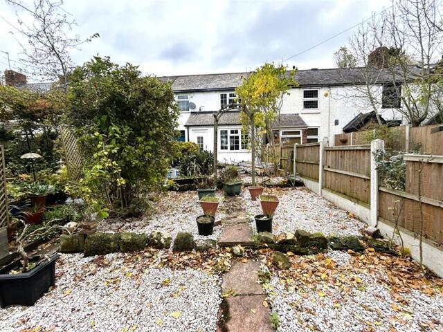 2 Bedroom House Horsley Woodhouse Horsley Woodhouse LS100316939