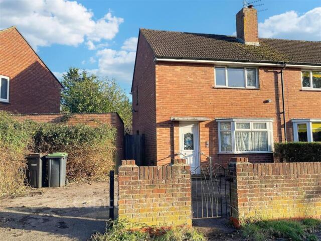 2 Bedroom House Havant Hampshire 99029582