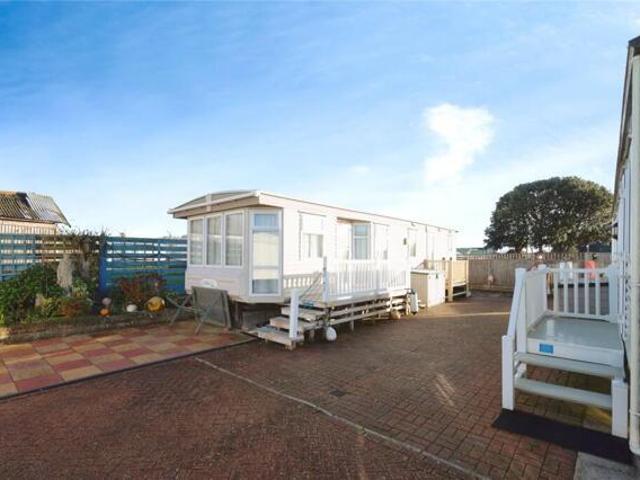 2 Bedroom House Hayling Island Hampshire LS100615302
