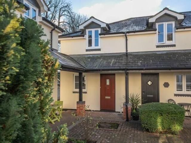 2 Bedroom House Hampshire Hampshire 99839992