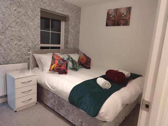 2 Bedroom House Hanley Hanley 104507540