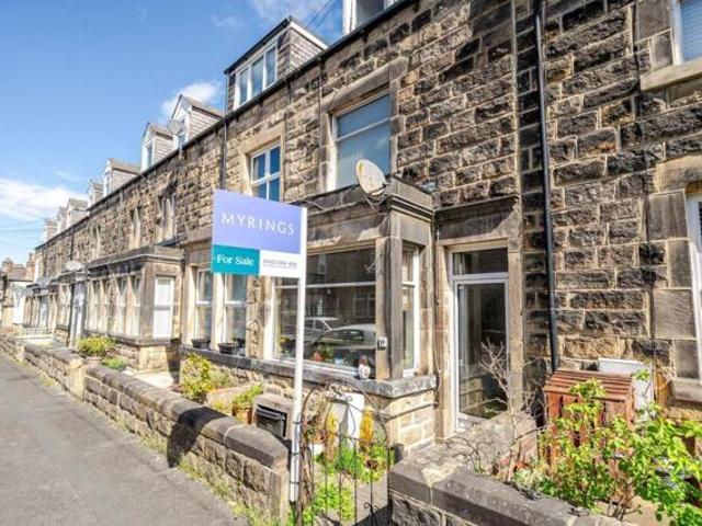 2 Bedroom House Harrogate North Yorkshire 99773499