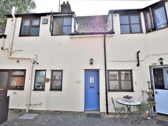 2 Bedroom House Hartington Road Hartington Road 98154102