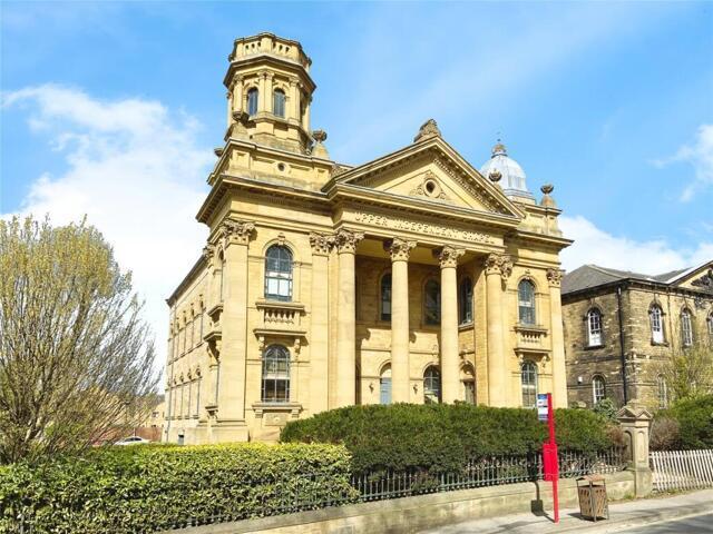2 Bedroom House Heckmondwike Kirklees 99952145