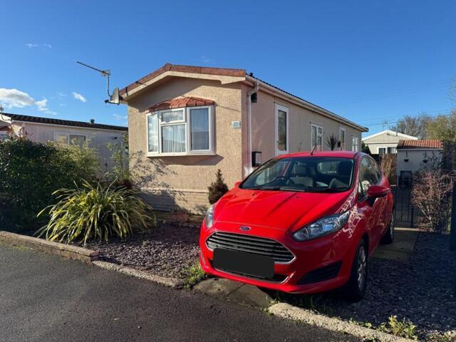2 Bedroom House Highbridge Somerset 98577802