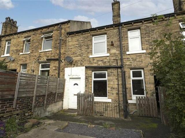 2 Bedroom House Huddersfield Kirklees LS98477700