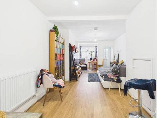 2 Bedroom House Hull City Of Kingston upon Hull 99773560